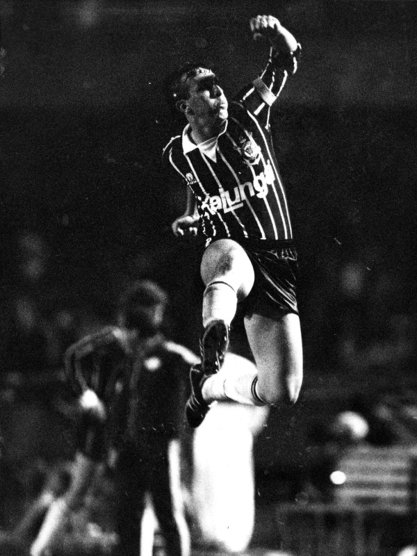 Caipiras, anônimos e Neto deram Brasileiro ao Corinthians há 30 anos