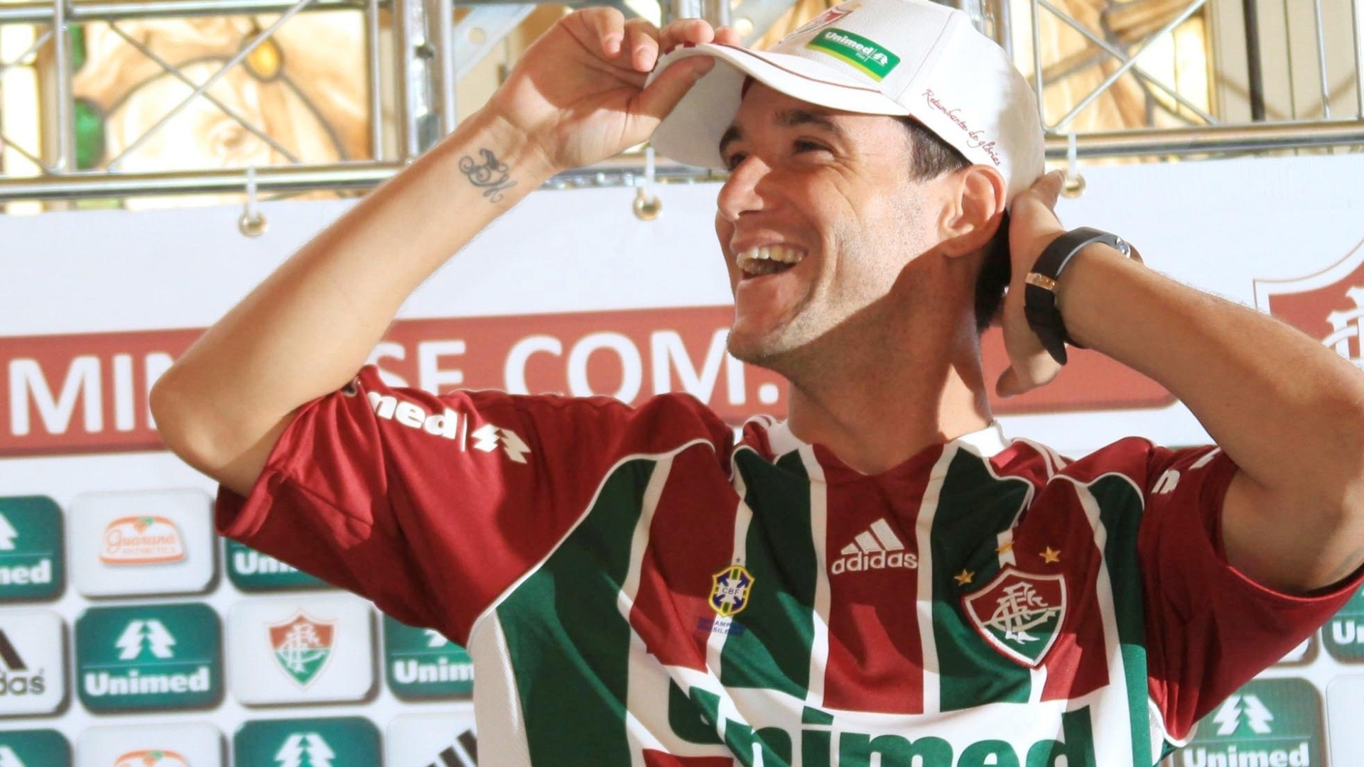 Fotos: Thiago Neves é apresentado no Fluminense - 20/01/2012 - UOL Esporte