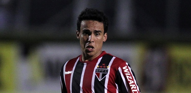 Substituído no intervalo, Jadson admite que pode render mais - 10/02 ...