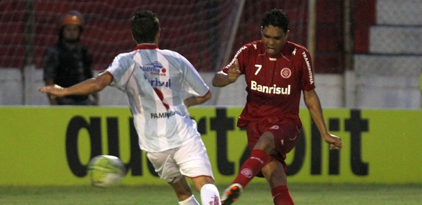 Inter empresta meia Thiago Humberto para o Ceará até o final da temporada - 03/03/2011 - UOL Esporte