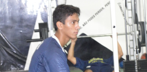 Com estiramento na coxa direita, Lucas Zen desfalca o Botafogo no ...