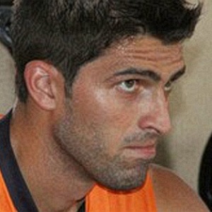 Ponte Preta acerta com Diego Sacoman e chega a cinco zagueiros no ...